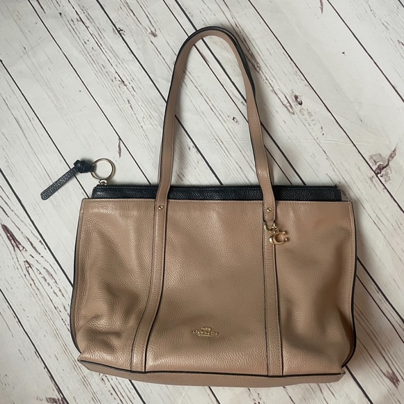 Coach | Bags | Coach May Pebbled Leather Large Tote Beige Black 573 ...